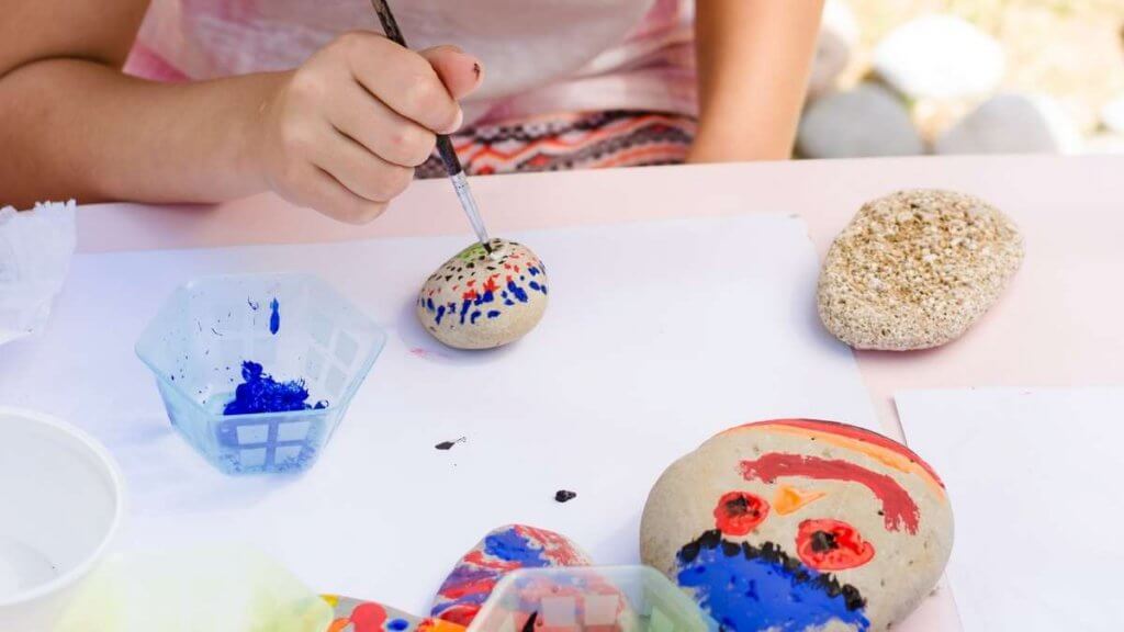 10 Outdoor Activities To Calm Children