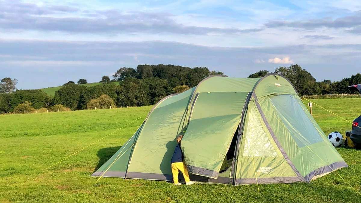 Camping at Common End Farm Campsite in the Peak District